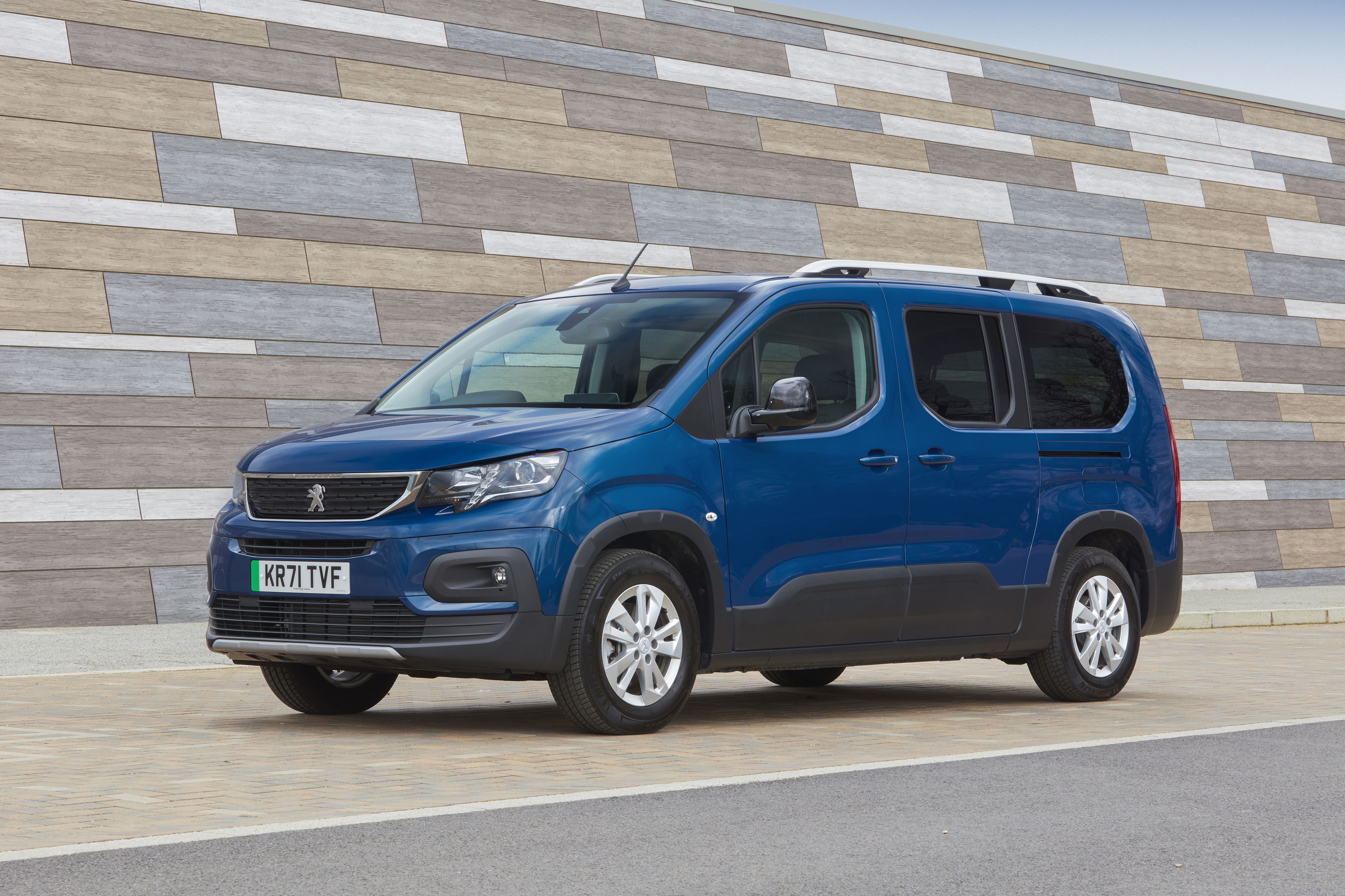 Peugeot e-Rifter: Modelle, Infos, Preise & Angebote | mobile.de