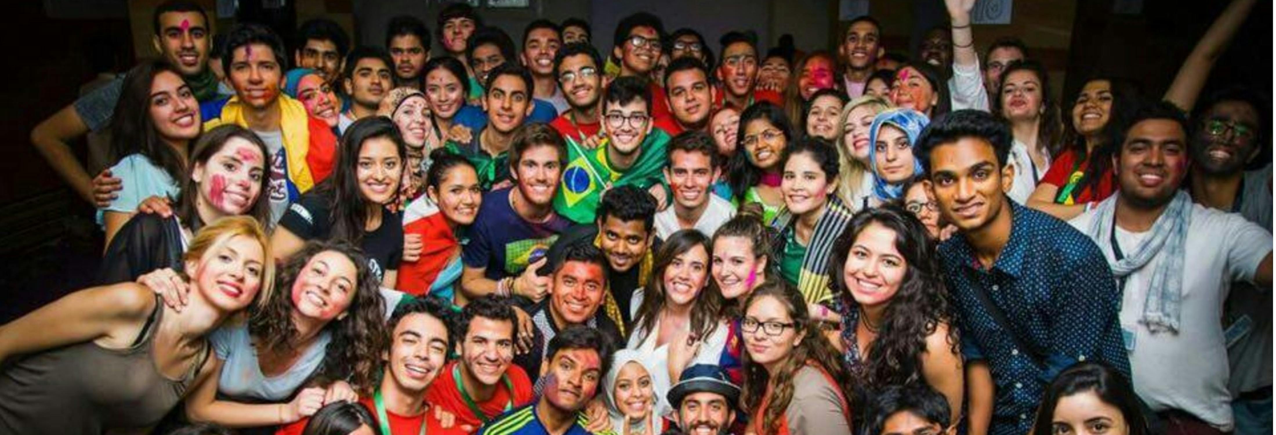 Comment l'AIESEC construit des ponts entre les jeunes leaders et les ...