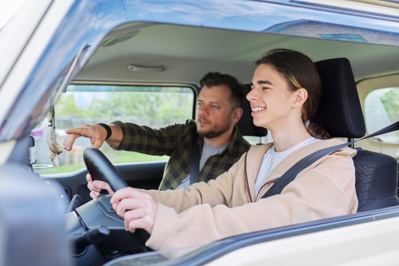 How to Talk to Your Teen About Distracted Driving - SiebenCarey