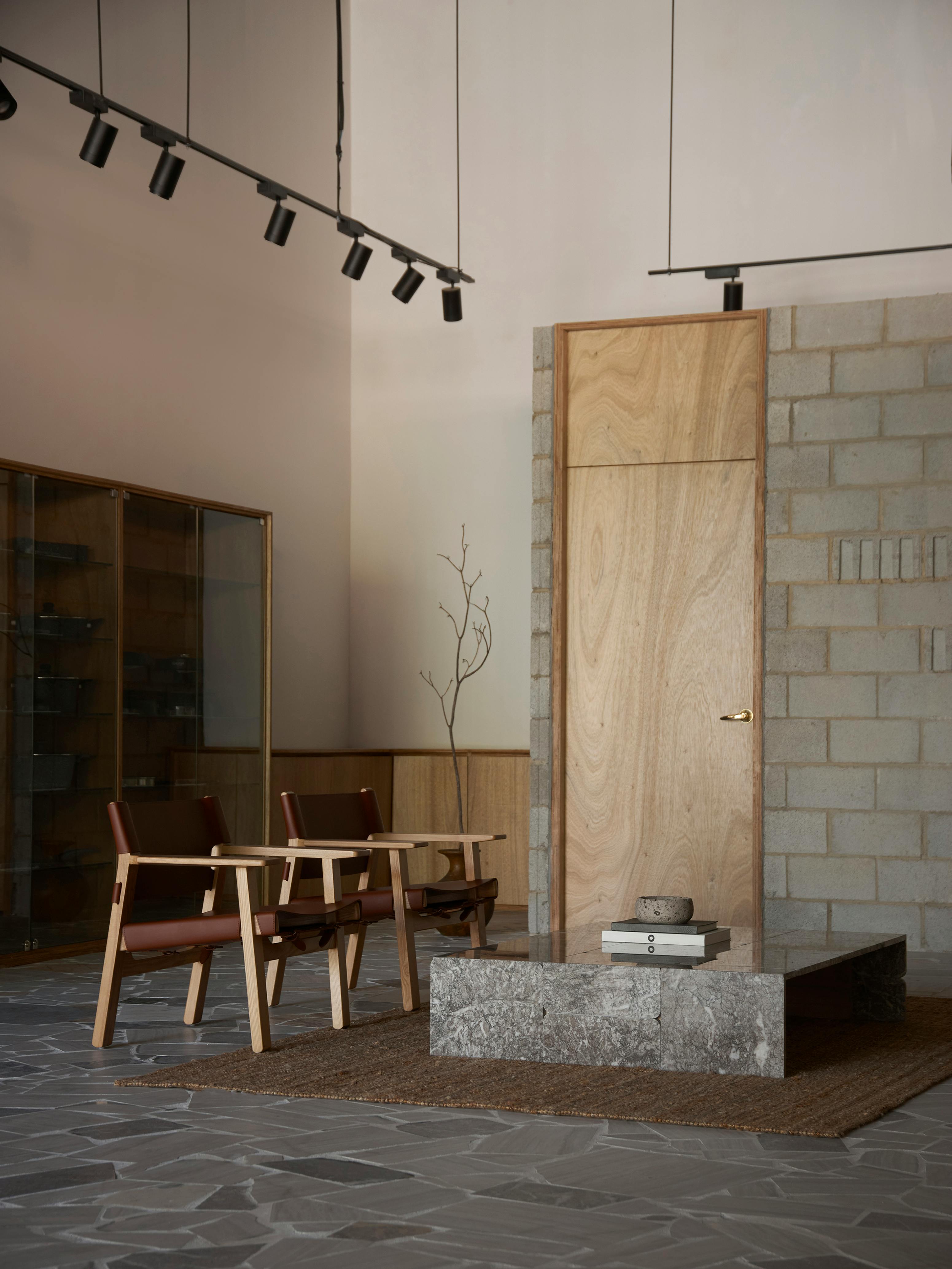 A brick & mortar shop - a multi-label kitchen appliances shop ...