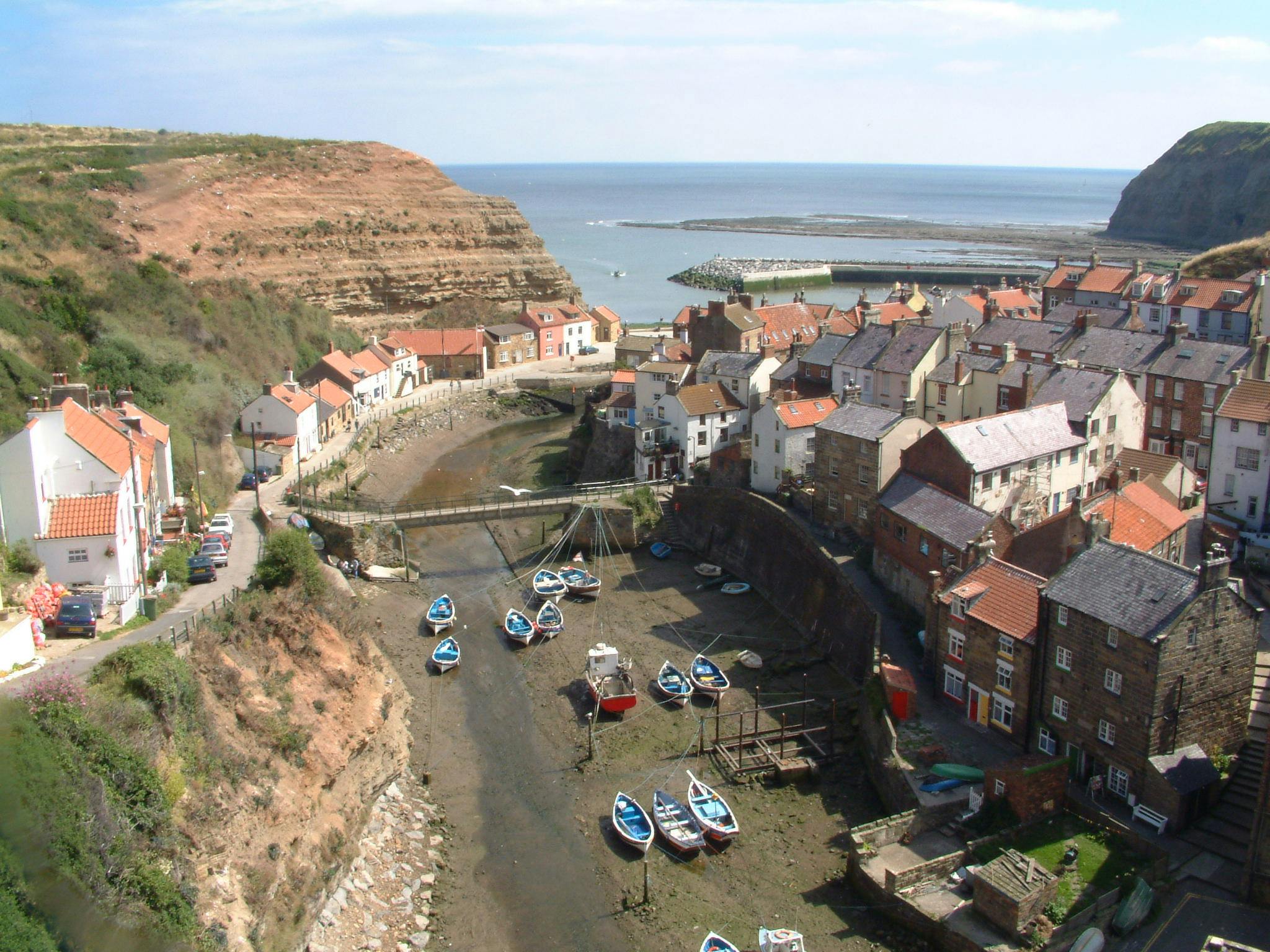 Staithes - where Captain Cook fell in love with the sea - Beauty Spot ...