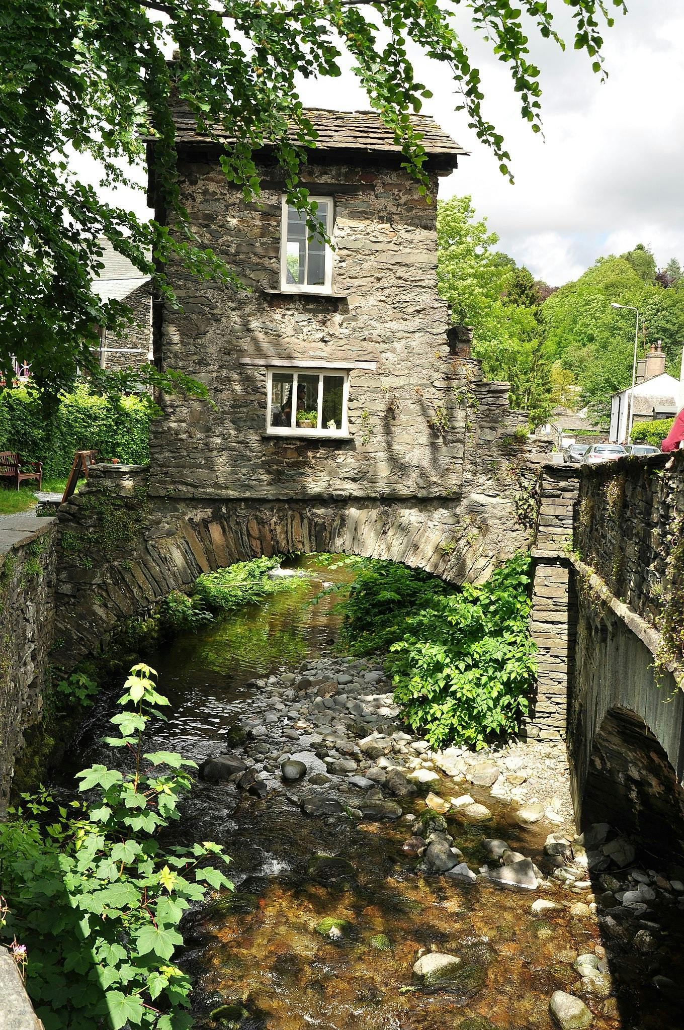Bridge House, Ambleside - a quirky spot in the Lake District - Building ...
