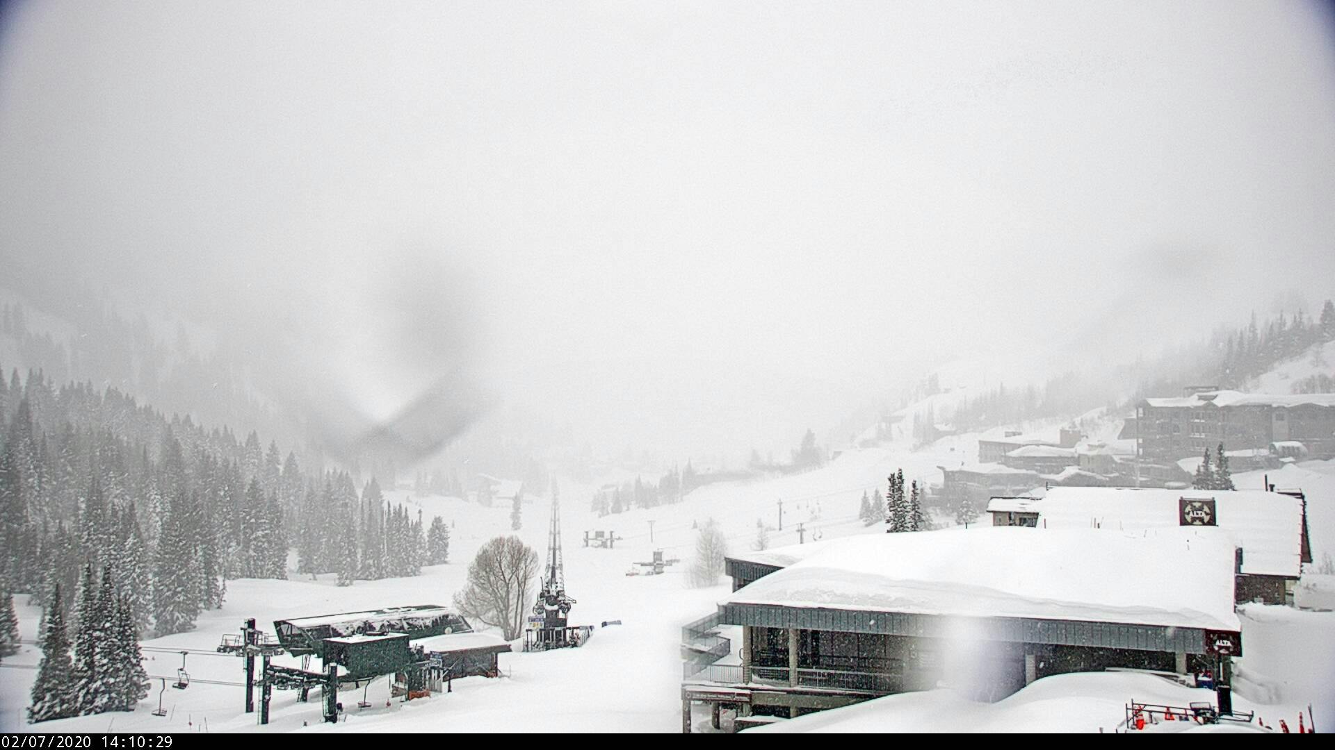WATCH: What First Chair Looks Like After 100" Of Powder @Snowbird | To ...