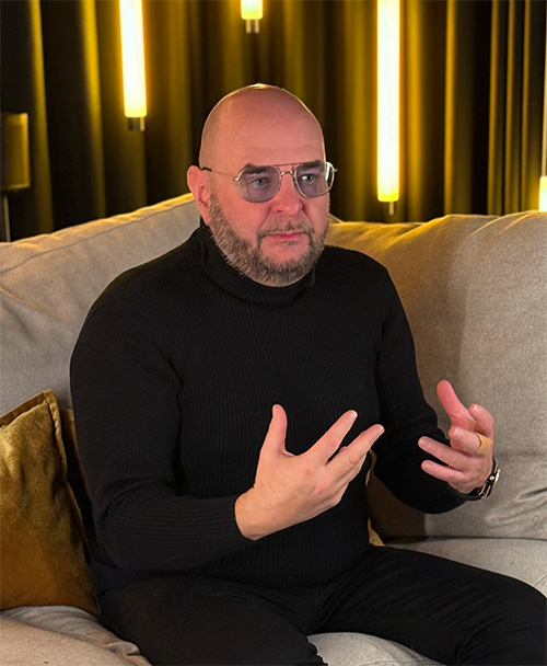 Future, perspectives & motivation for young adults | Smart Rebel Convention