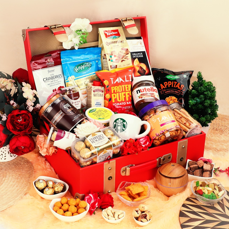 Gift Hampers for Indian Weddings | SnackMagic India