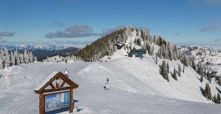 The 5 Best Ski Resorts Near Seattle, 2023/24