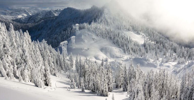 The 5 Best Ski Resorts Near Seattle, 2023/24