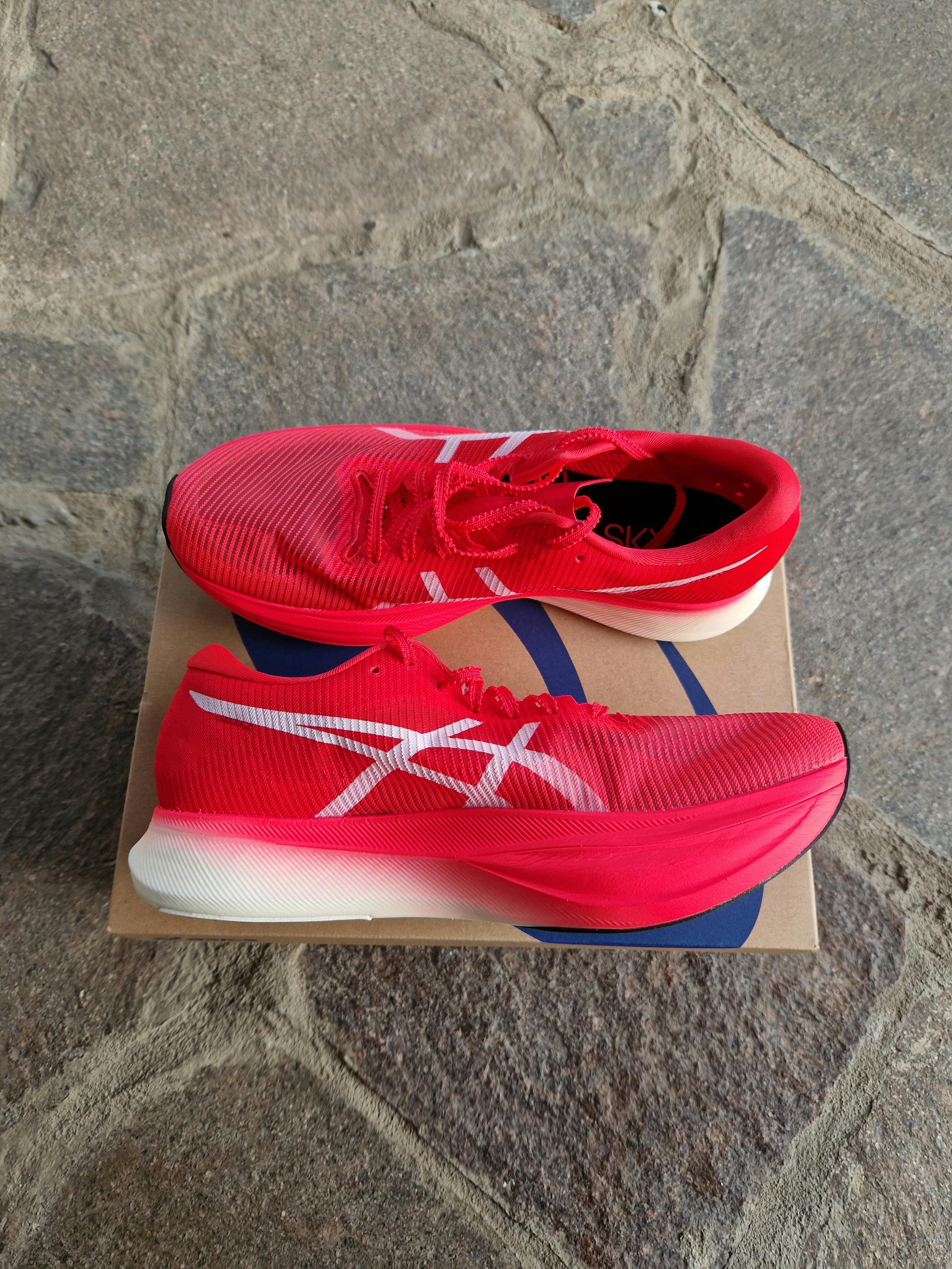 REVIEW: ASICS METASPEED SKY+ | SportsShoes.com