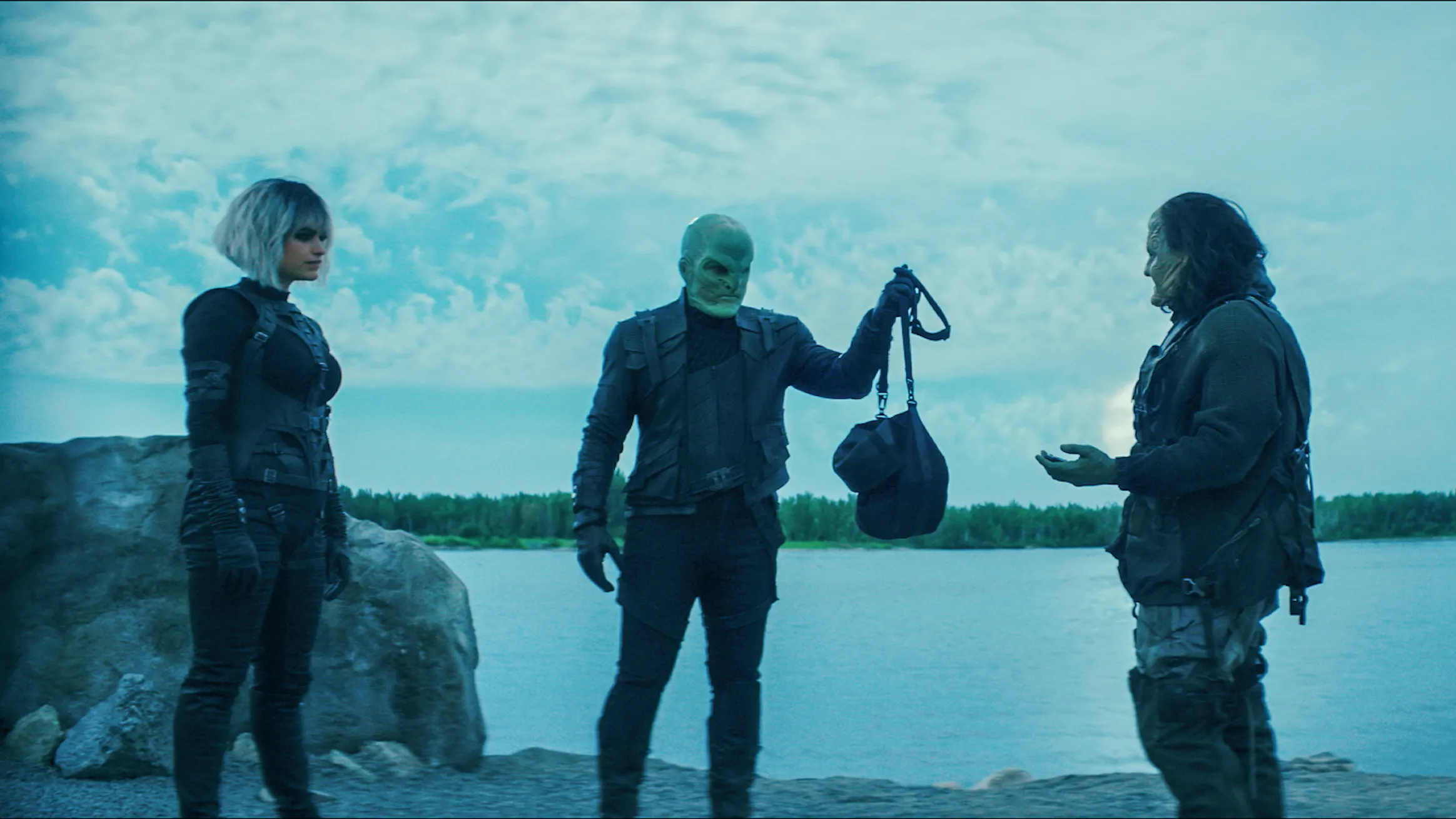 WARP FIVE: Eve Harlow and Elias Toufexis on Star Trek’s Unrelenting ...