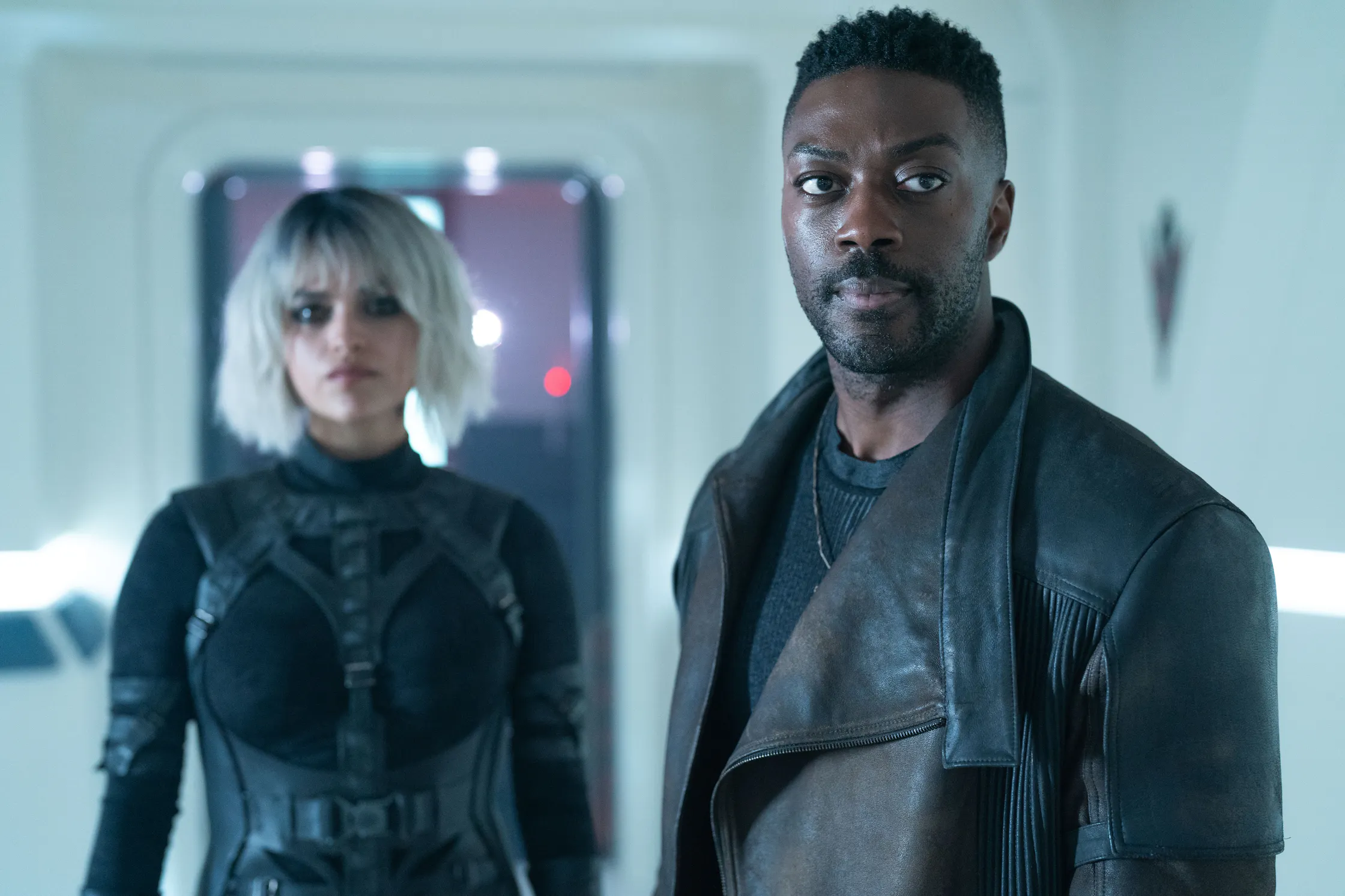 WARP FIVE: Eve Harlow and Elias Toufexis on Star Trek’s Unrelenting ...