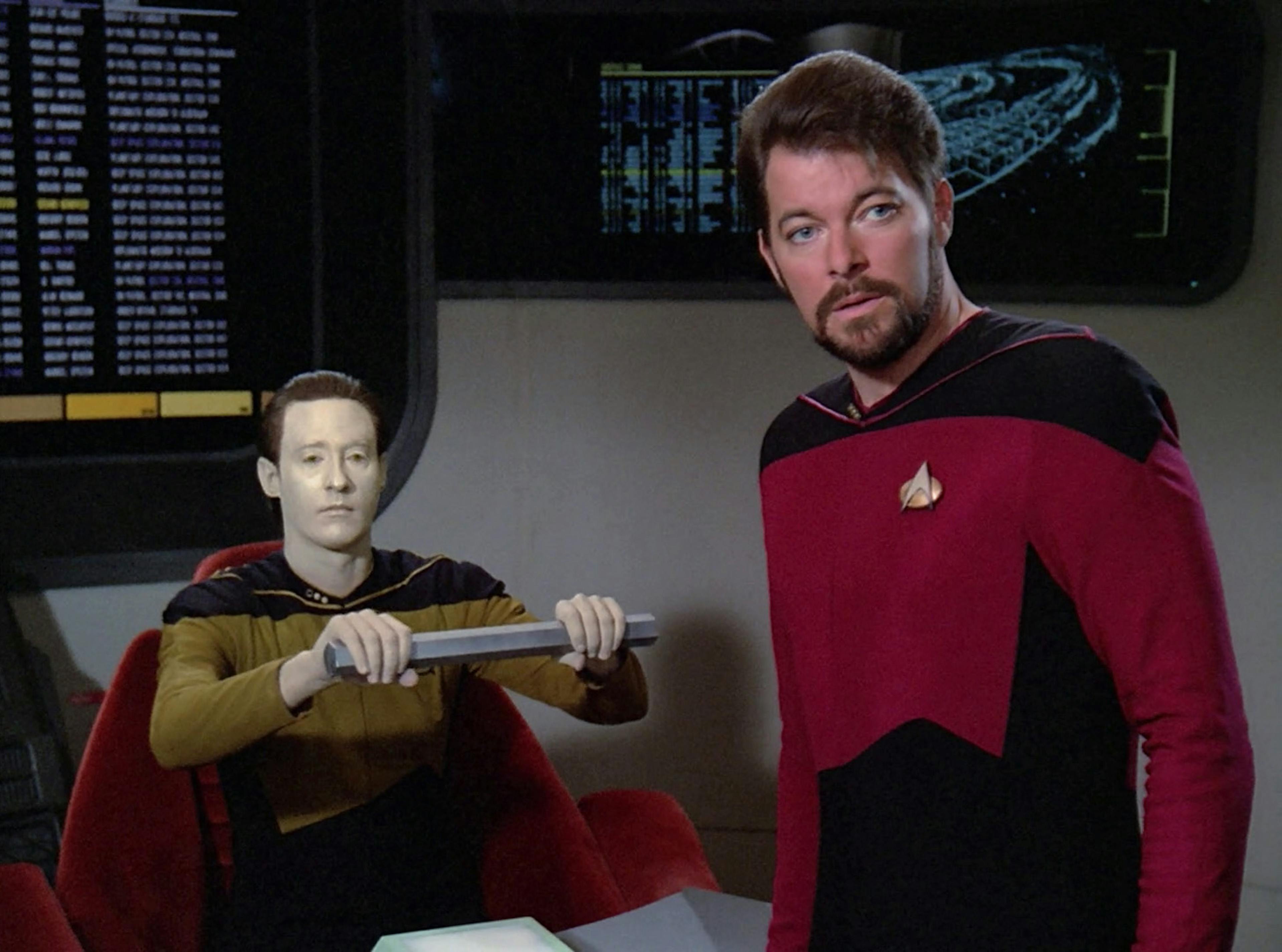 'The Measure of a Man' Demonstrates the Many Forms of Love | Star Trek