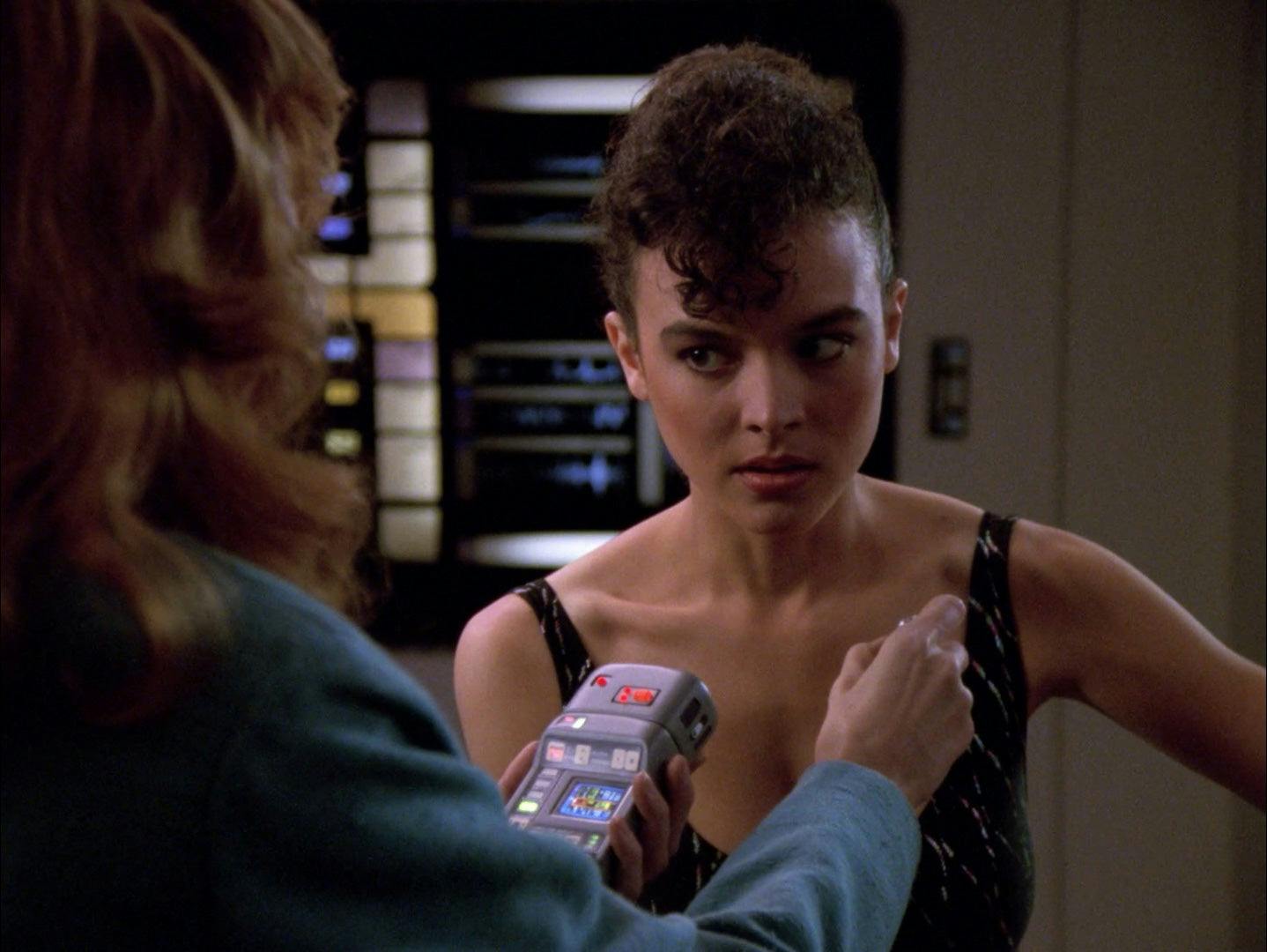 Liz Vassey Star Trek