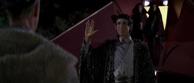 A Field Guide to Alien Greetings | Star Trek