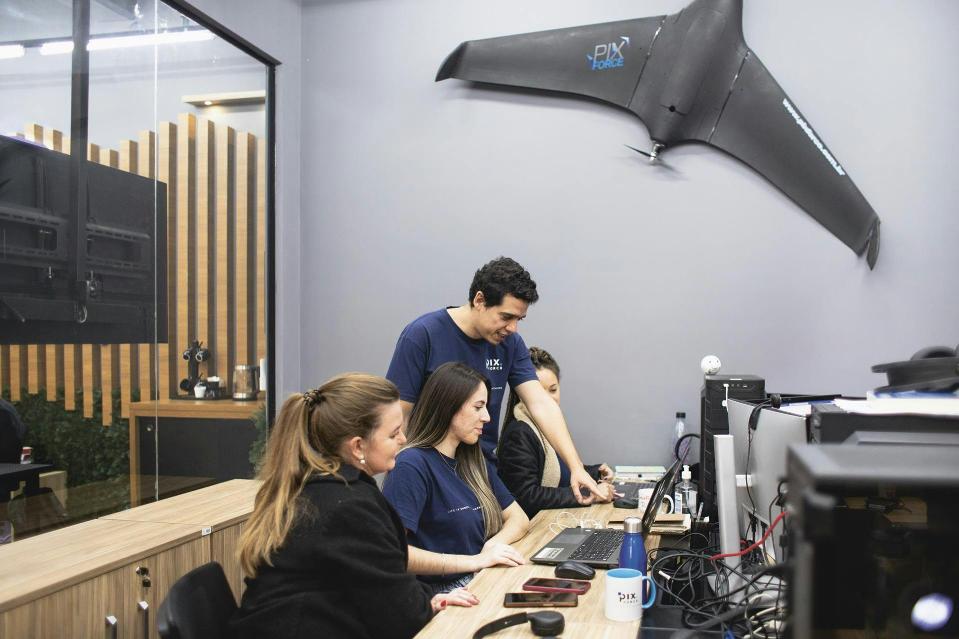 Startup Guide - Pix Force