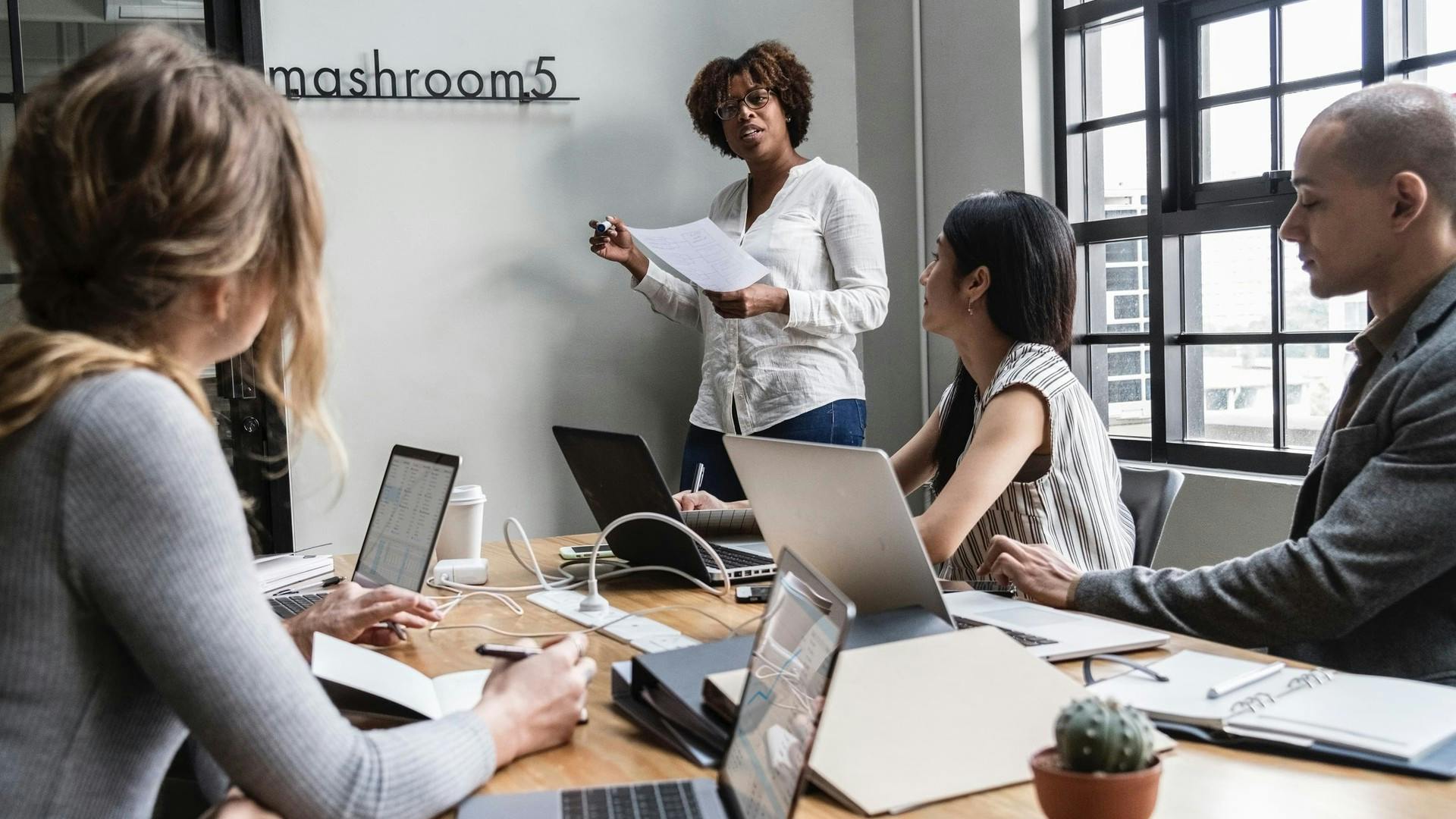 Startup Guide - "The 30 most important lessons I learned from founding ...