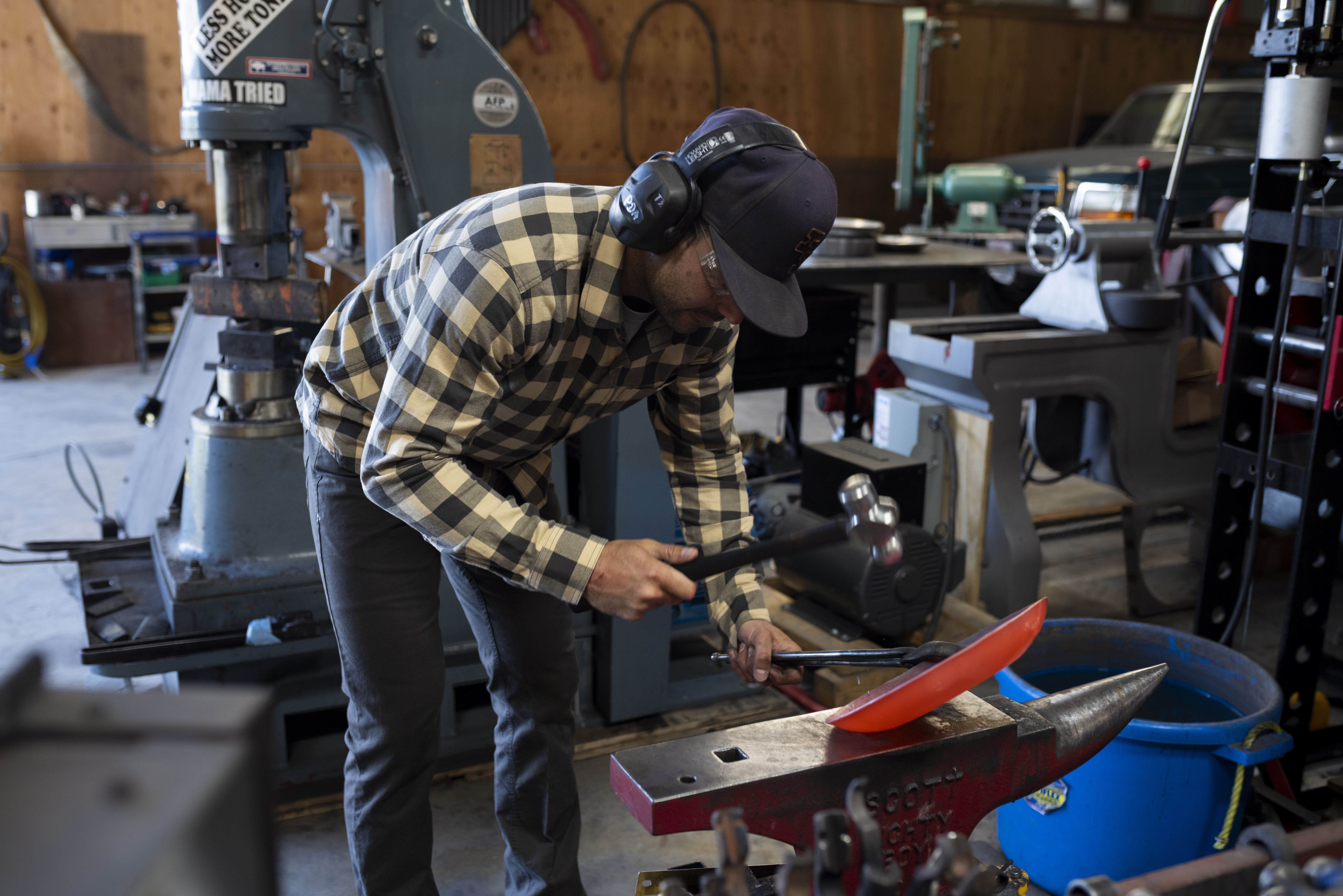 Stio Outdoor Apparel for Men, Women & Kids