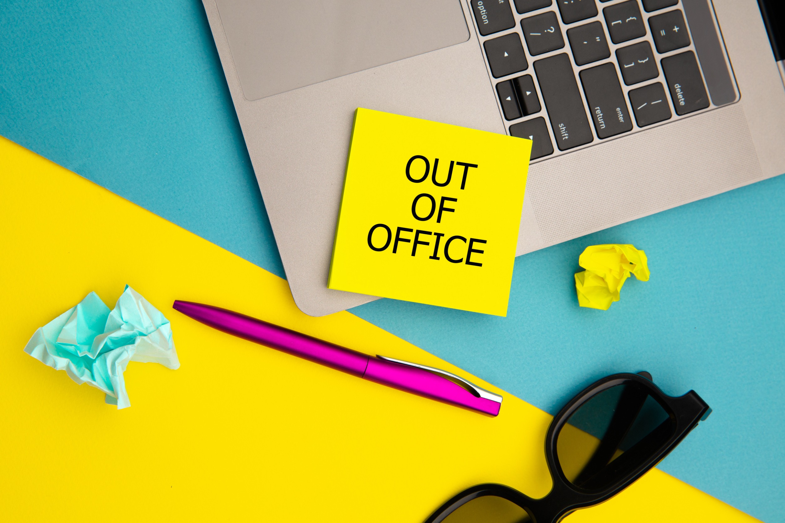 Mastering the Out of Office Message – Engage & Inform! | Strategically.co