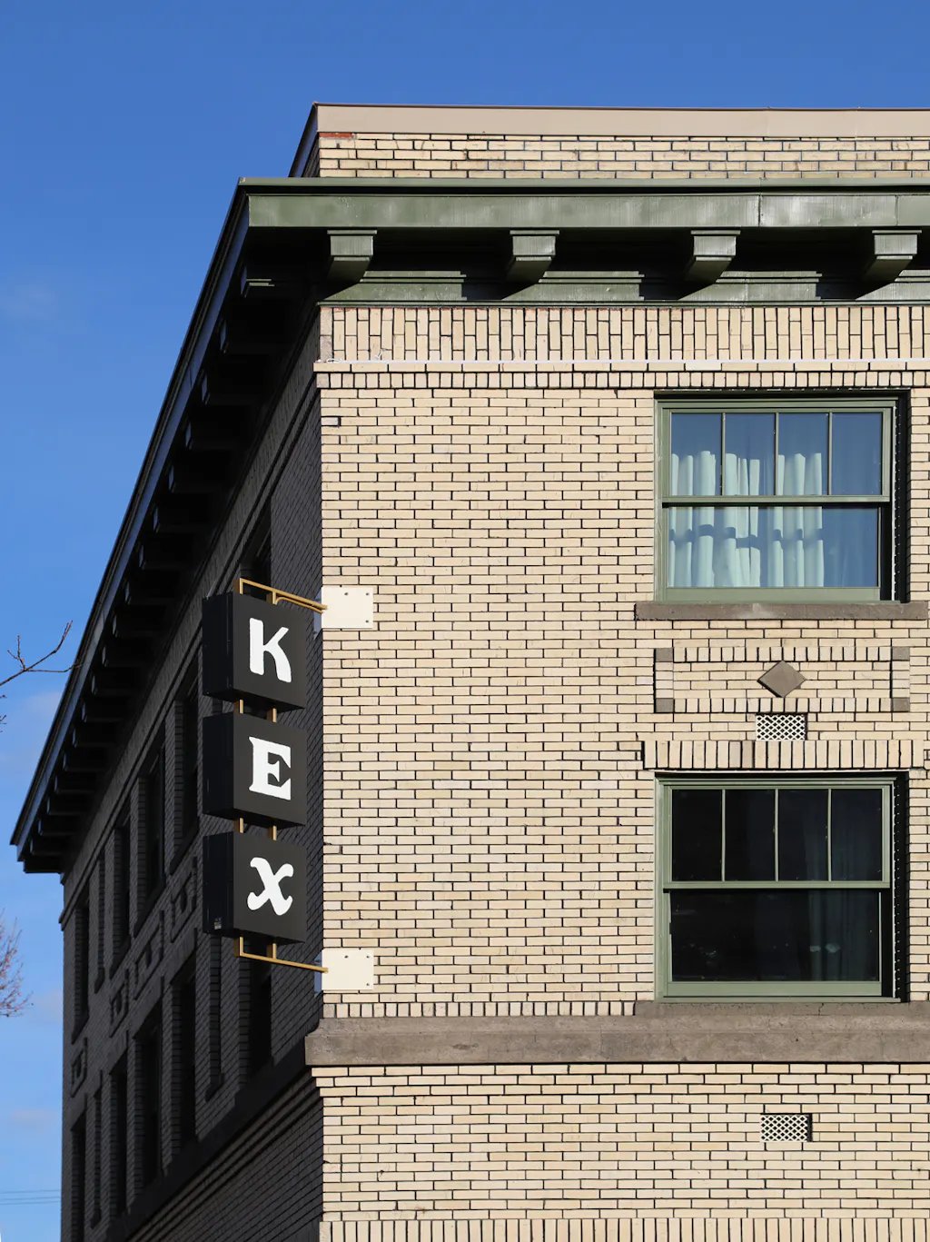 KEX Social Hotel – Studio Mega