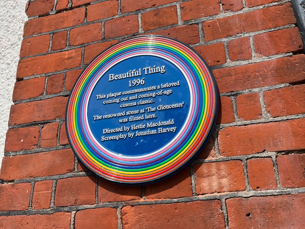 Rainbow Plaque: Beautiful Thing - Studio Voltaire