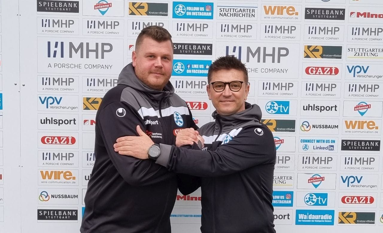 Albert Lennerth unterschreibt bei den Kickers - SV Stuttgarter Kickers e.V.