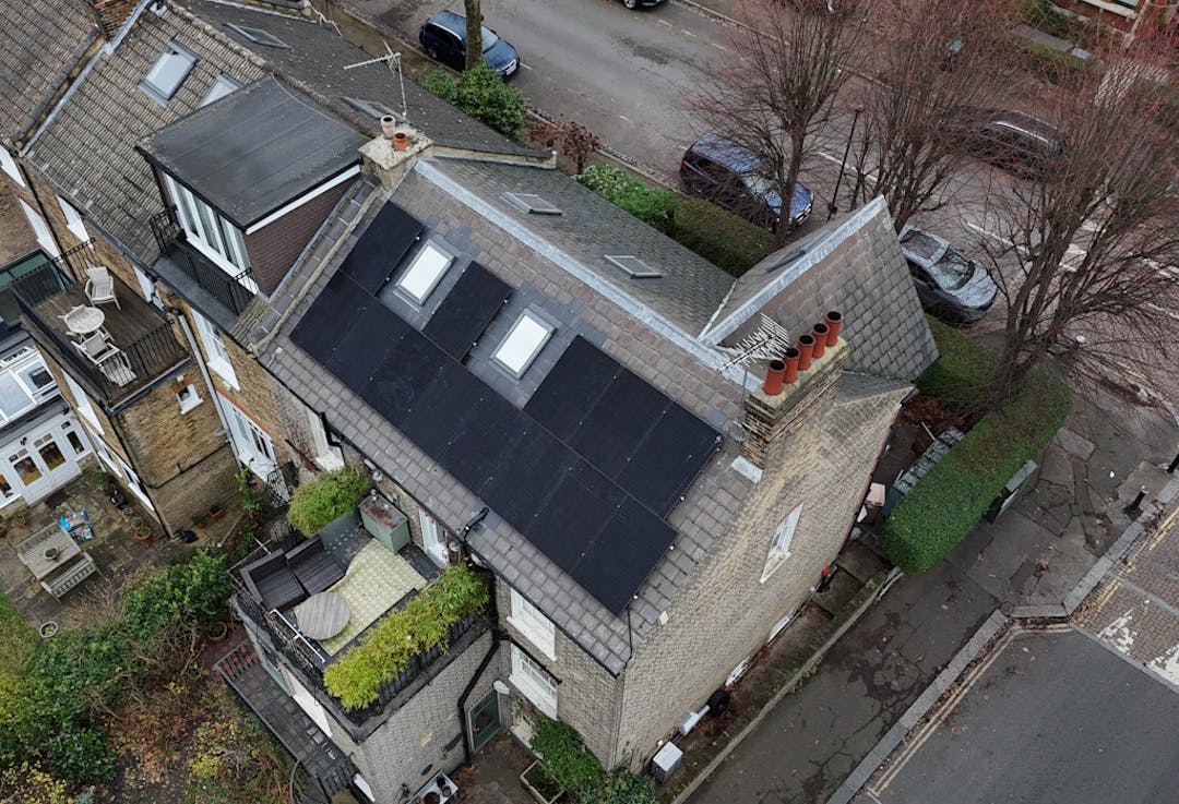 Solar panel shading: impacts and solutions [UK, 2026]