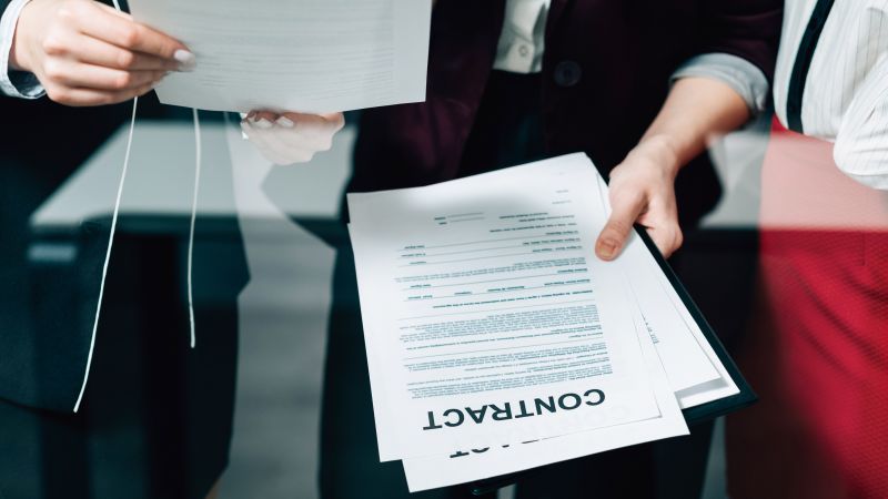 Commercial Contracts: What Every SME Needs to Know | Switalskis