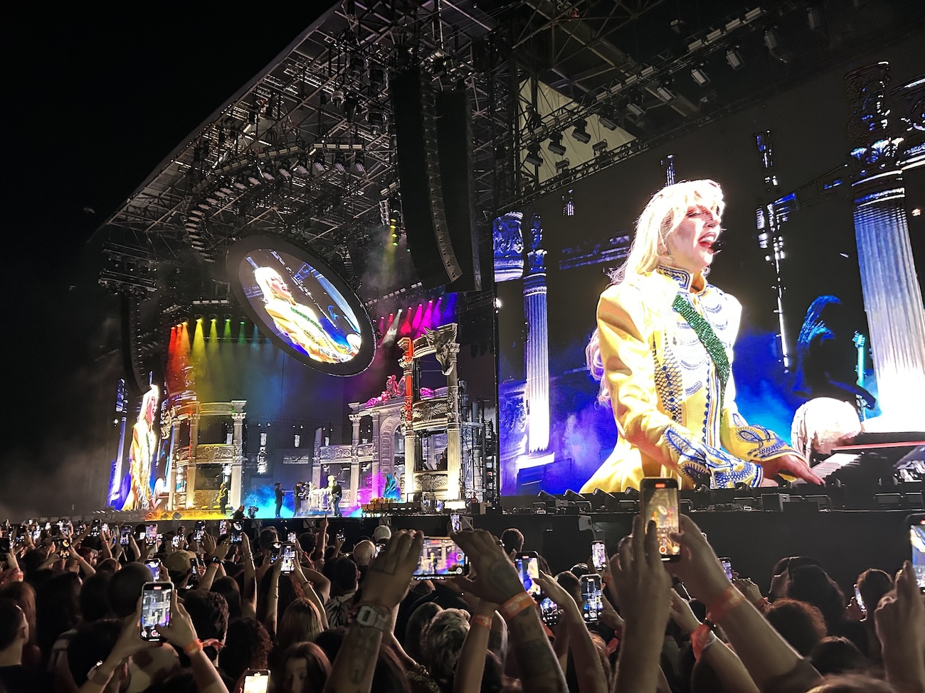 Lady Gaga breaks a world record