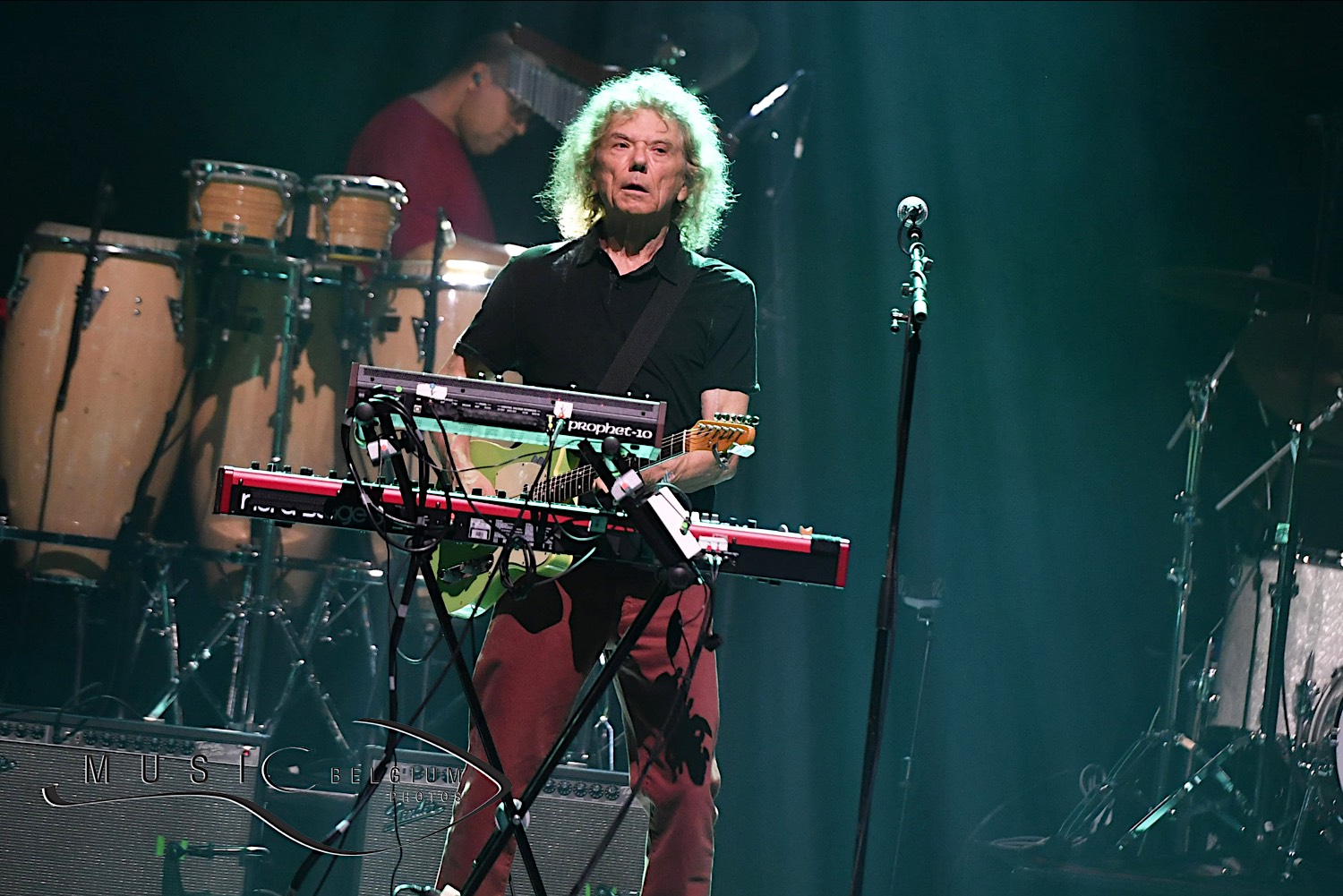 Live: Adrian Belew and Jerry Harrison revive "Remain In Light"