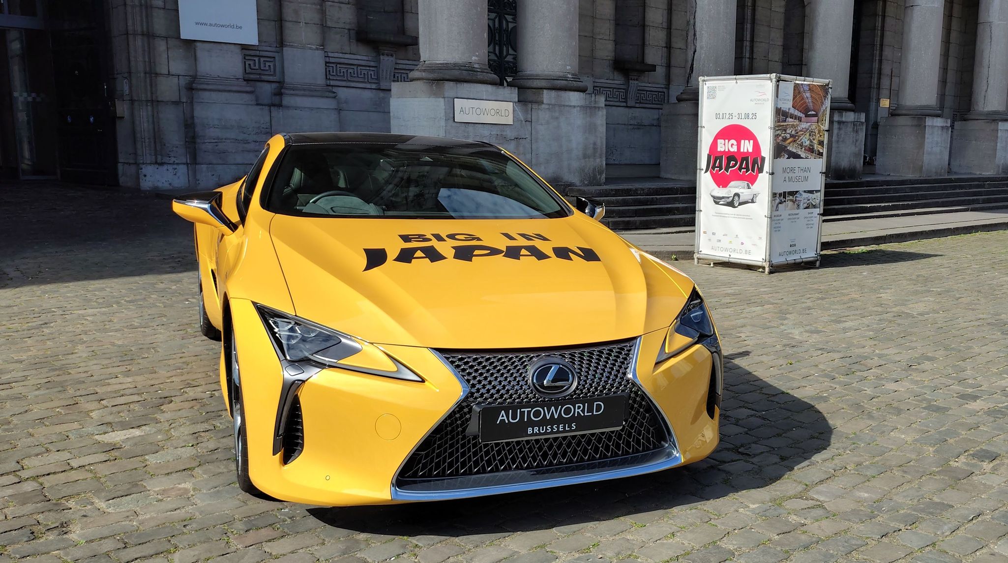 Big in Japan at Autoworld, beautiful Japanese mechanics in Brussels
