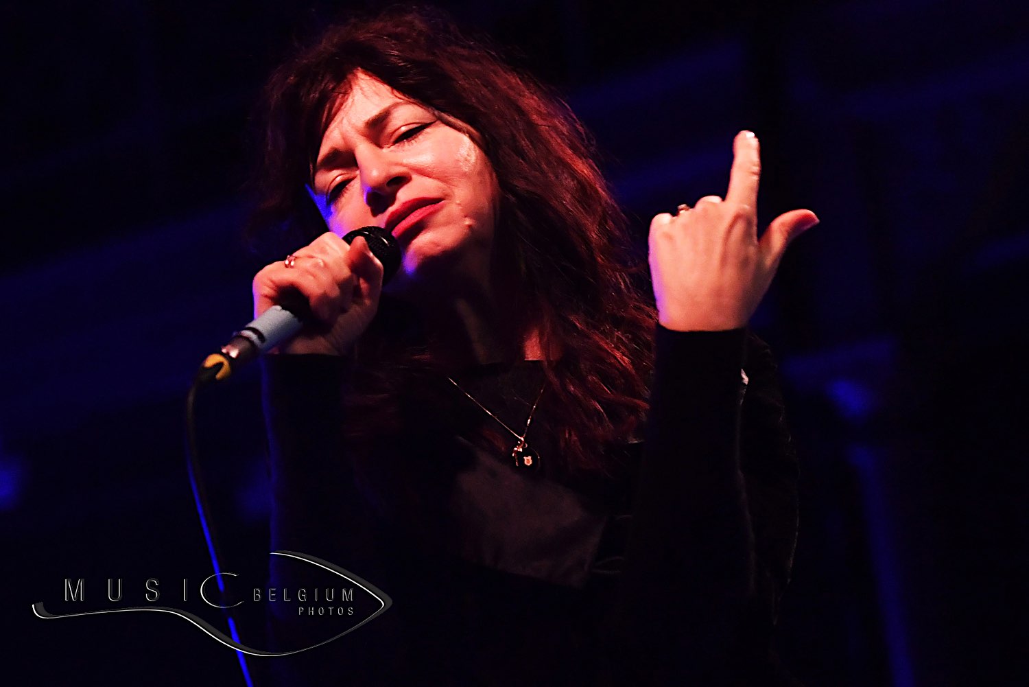 Born on November 15th: Jennifer Charles, the sulky and captivating voice of Elysian Fields