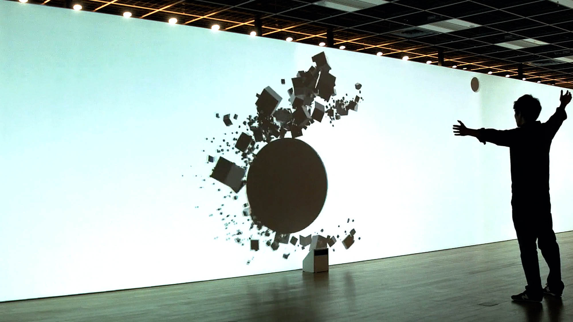 Robotic Shadow | Takram