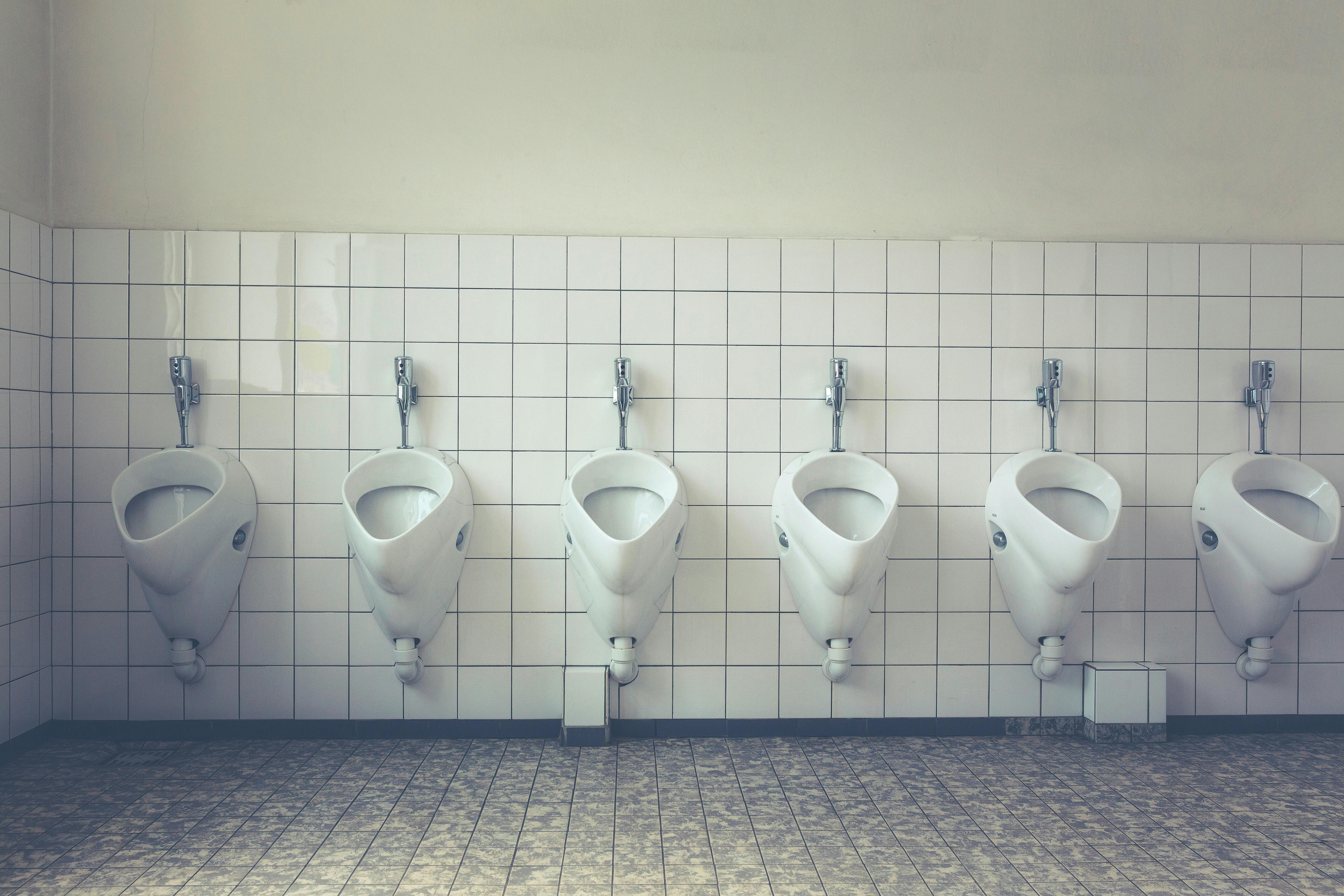 Frequent urination (polyuria): Causes, associated symptoms and treatment