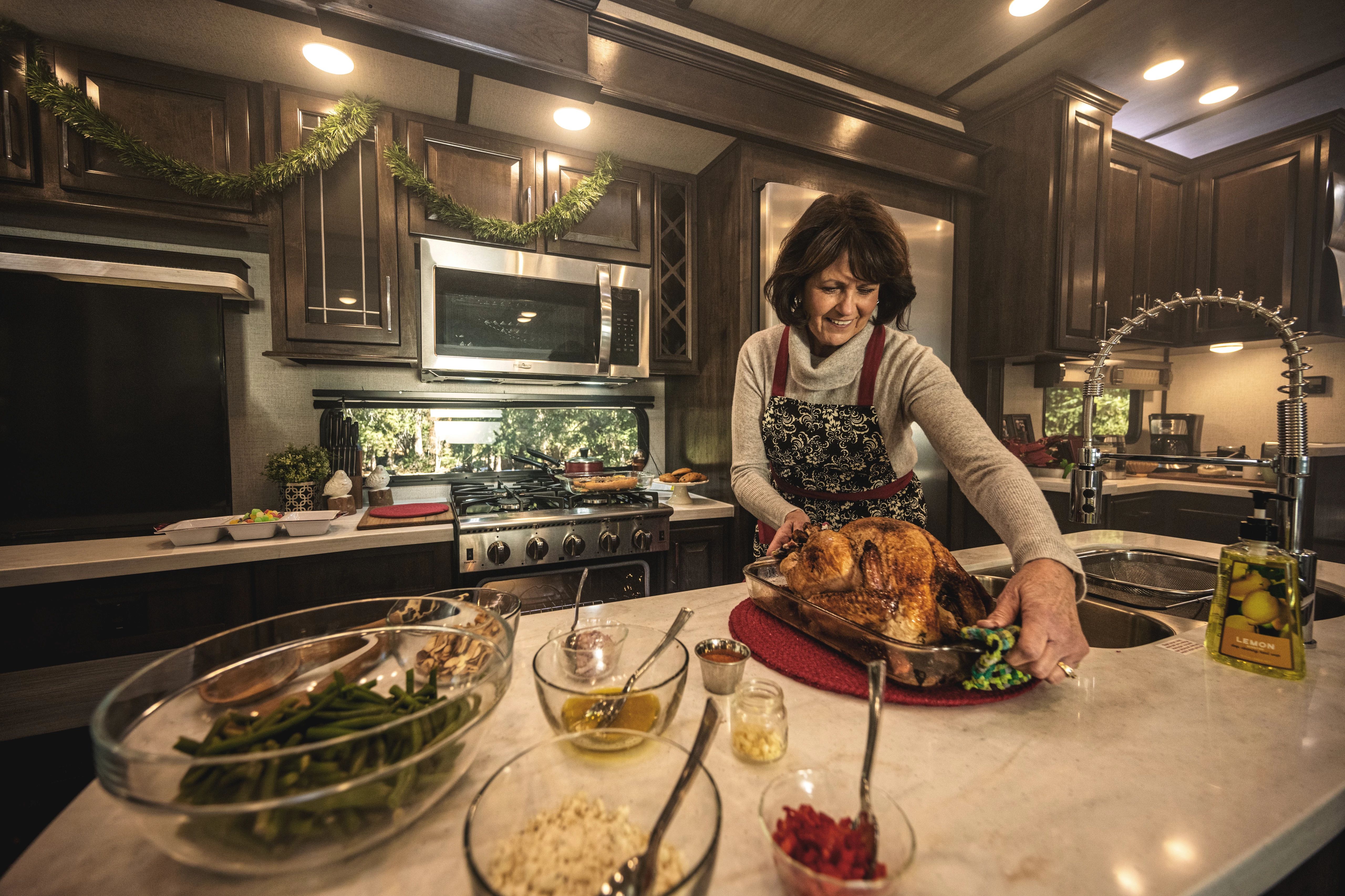 How To Spend Thanksgiving In An RV - THOR Industries