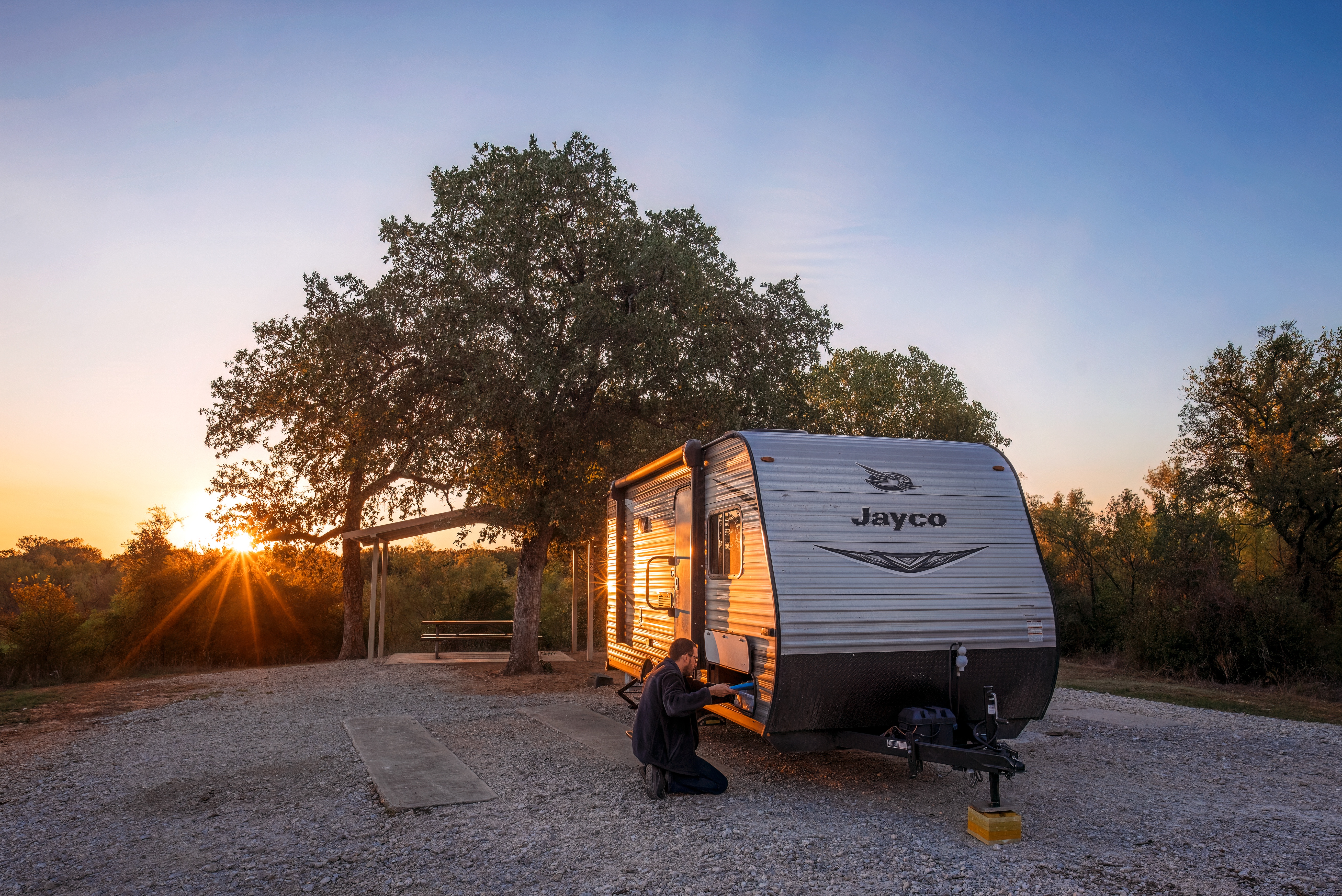 RV Tours — Alison and Jason Takacs’ Jayco Jay Flight - THOR Industries