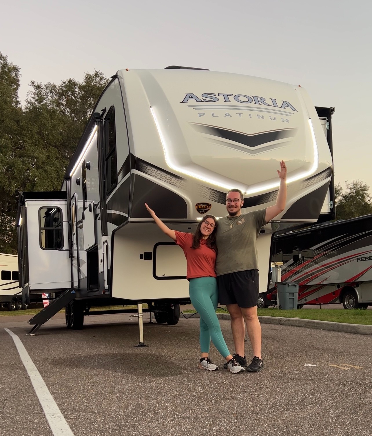 RV Tours — Bailey and Nicole Damberg’s Dutchmen Astoria Fifth Wheel ...