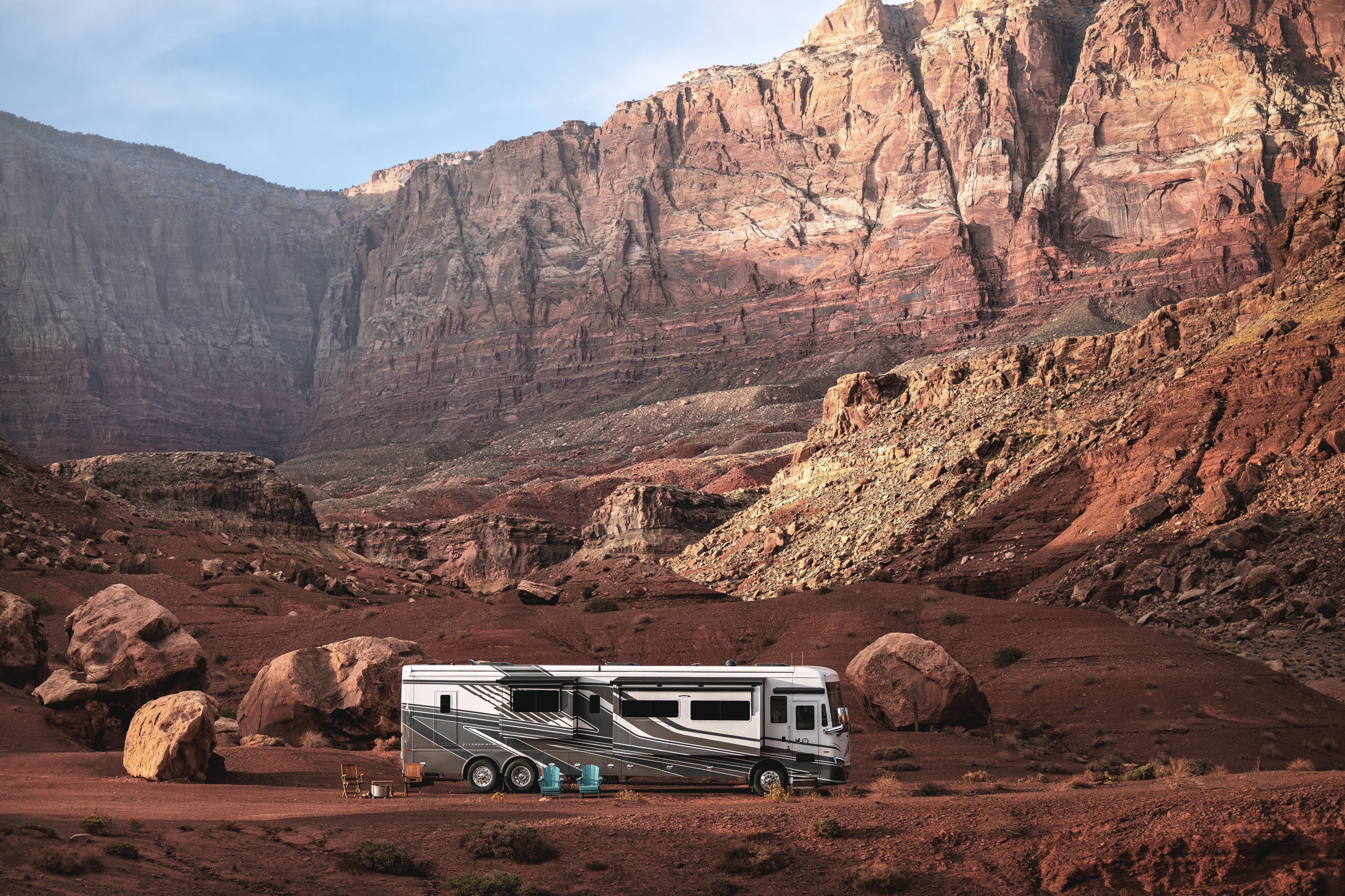 Class A Motorhome Features - THOR Industries