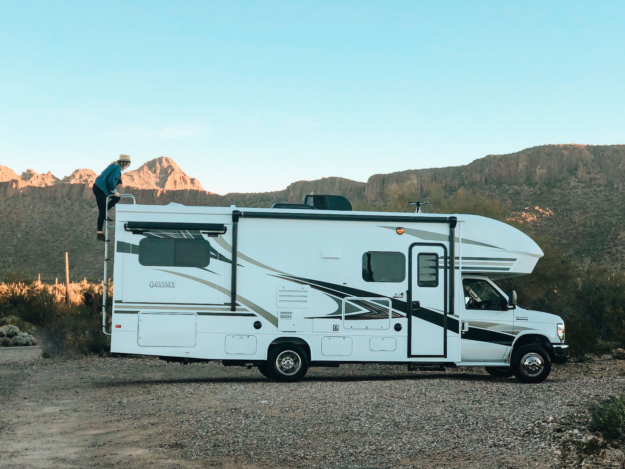 Class C Motorhome Features - THOR Industries