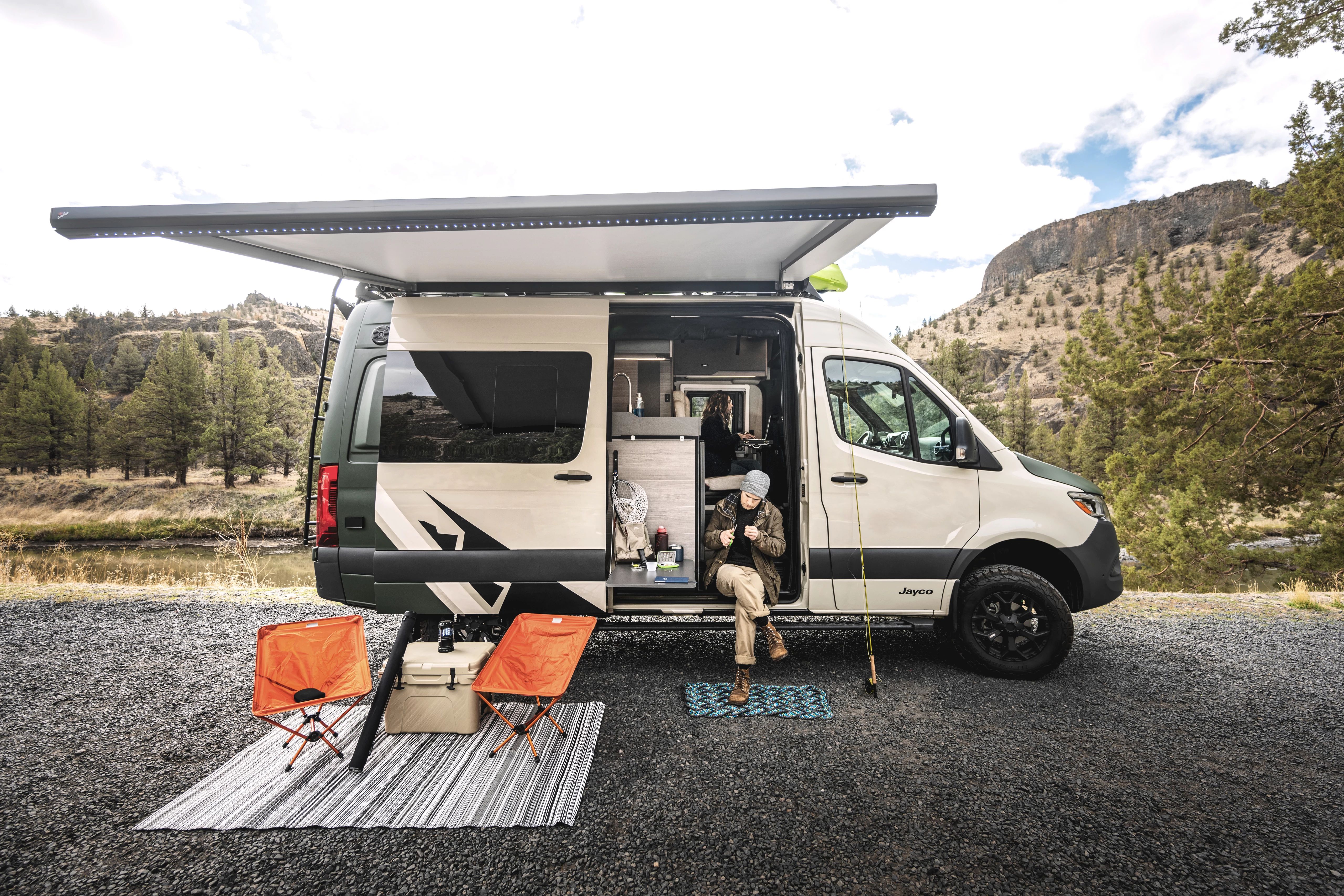 What Is a Class B Camper Van and What Do They Offer? - THOR Industries