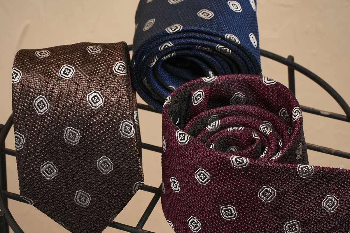 Business Style Ideas | Tie Bar