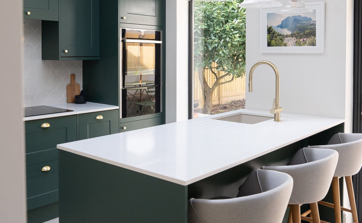 10 Beautiful Kitchen Colour Combinations