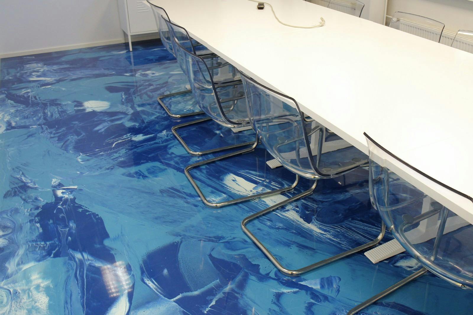 Free-hand Design Floor Patterning Discover how to create intricate ...