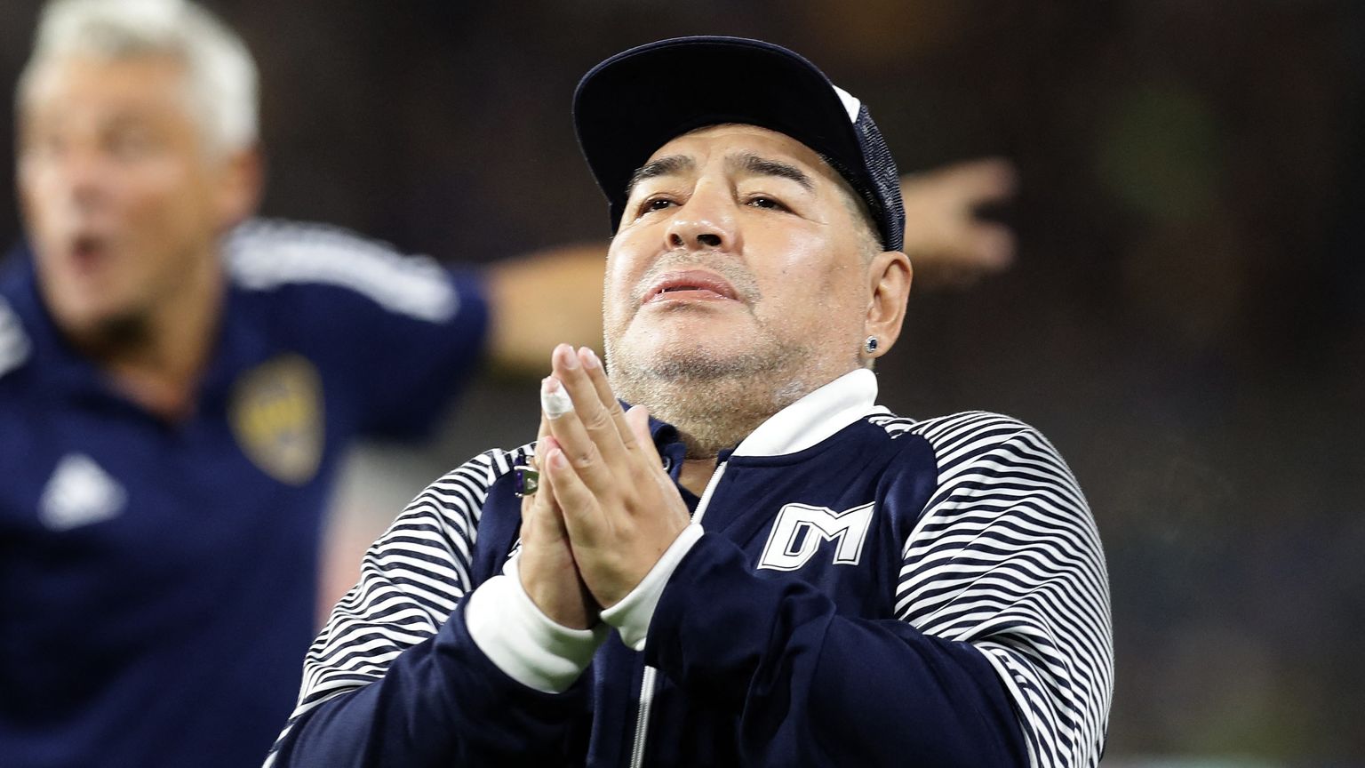 Maradona overleed na urenlang lijden aan longoedeem en hartspierziekte