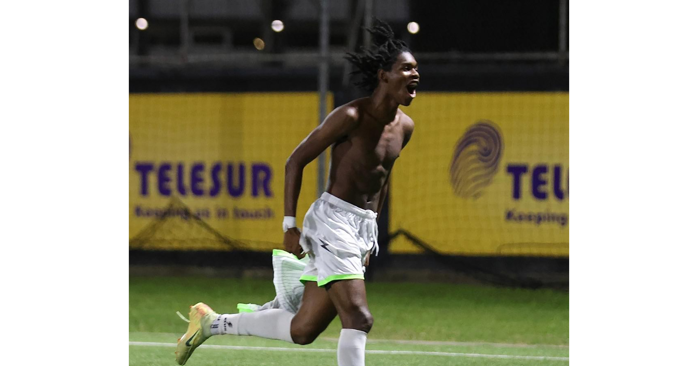 Flora schokt Voorwaarts met verrassende zege