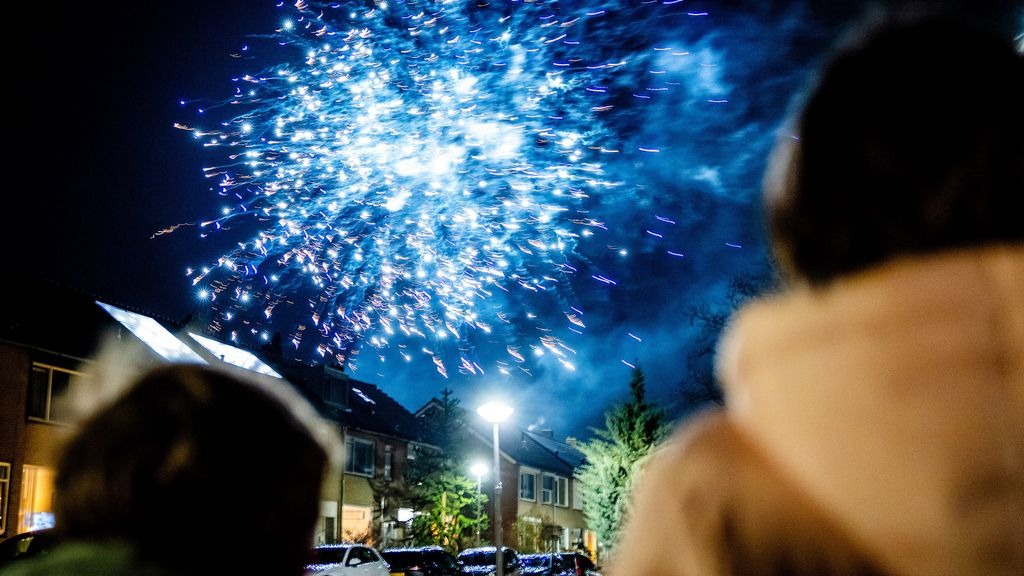 68 shipping containers with fireworks arrive in Suriname