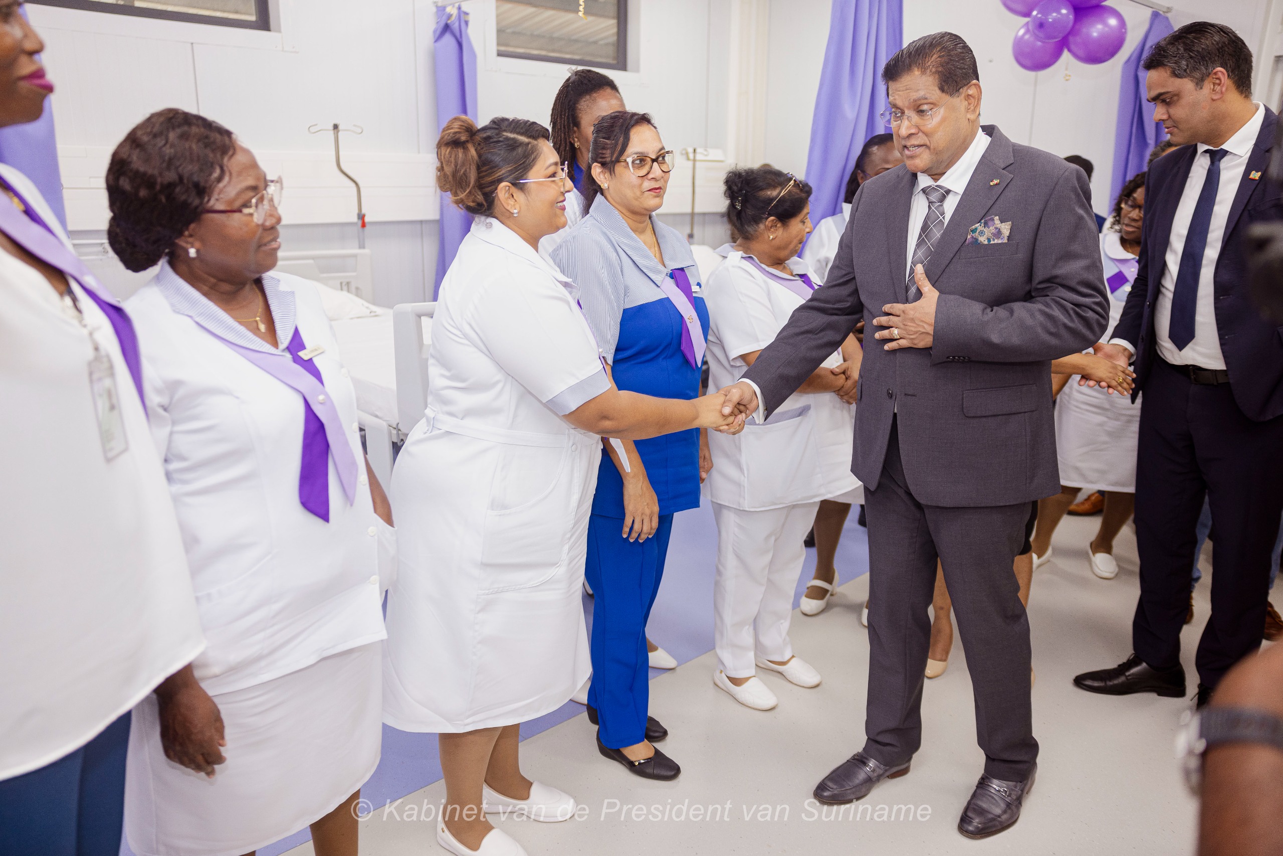 AZP opent drie geavanceerde medische afdelingen