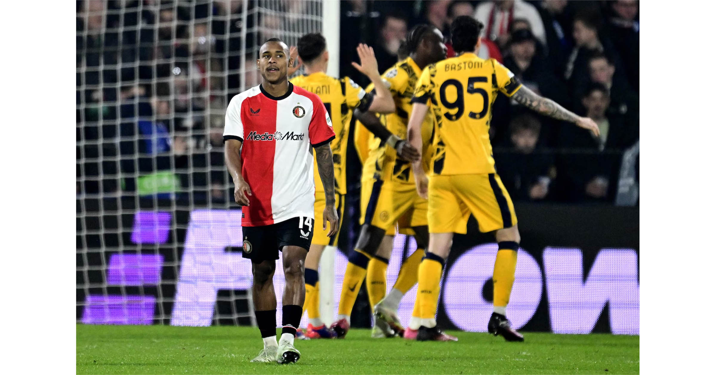 Aderlating voor Feyenoord: Paixão valt weg met blessure