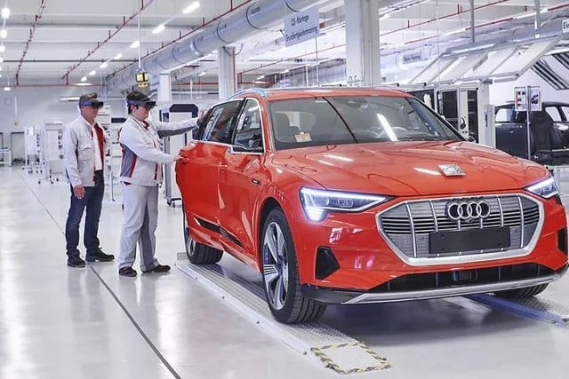Audi maakt een derde minder winst door dalende verkoop