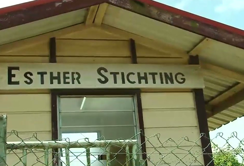 Crisisteams voor Huize Ashiana en Esther Stichting