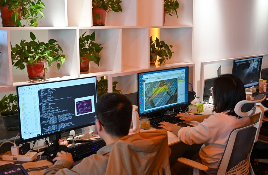 China unveils 2025 plan to boost digital literacy skills