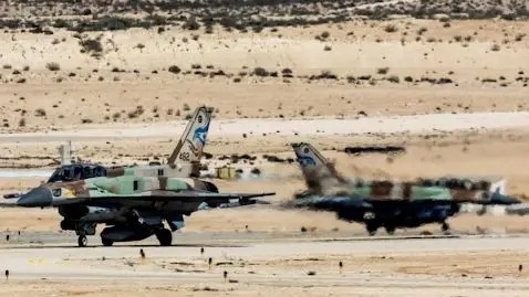 Israel strikes Syria after rockets launched over border